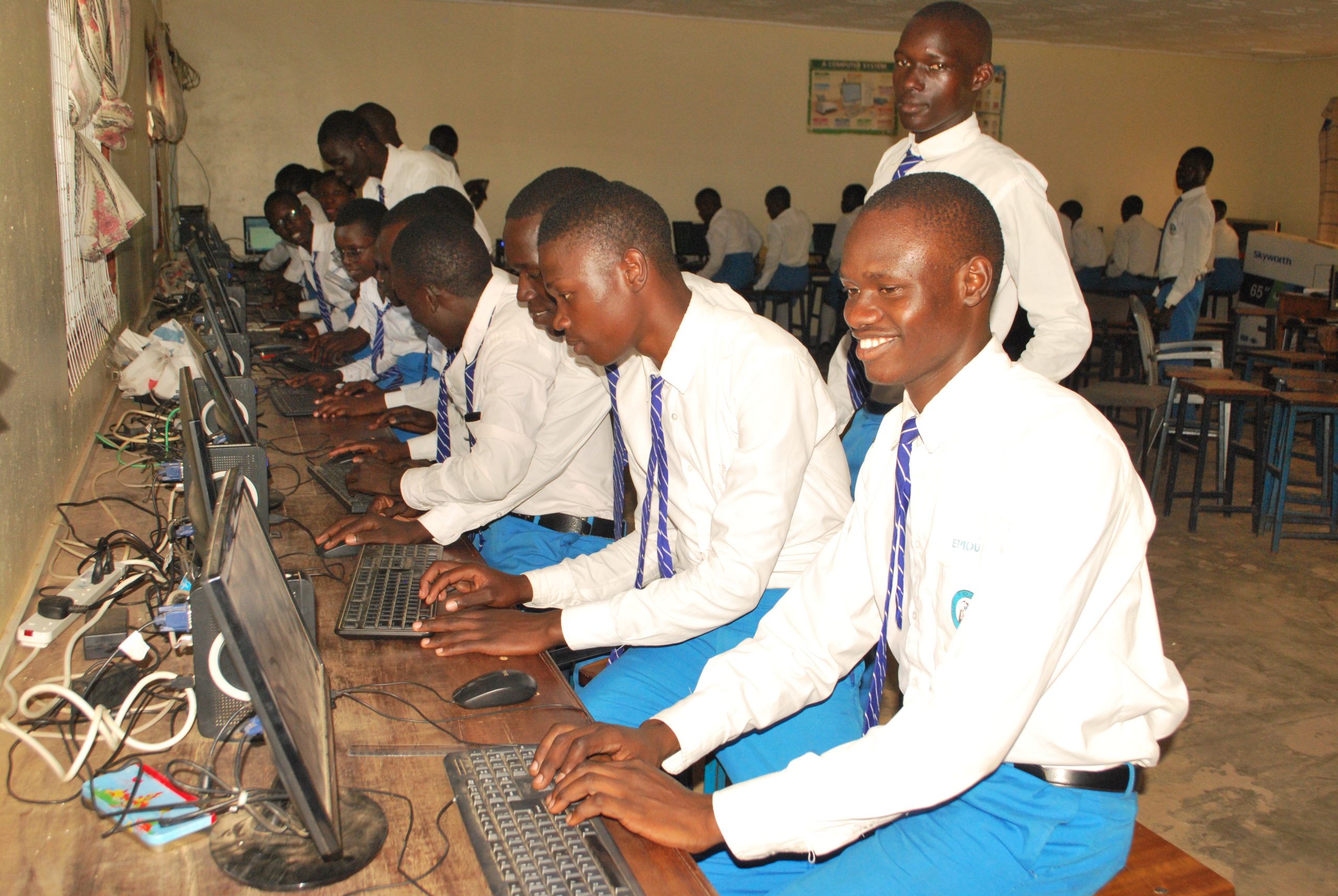 computerlab | Halcyon Schools